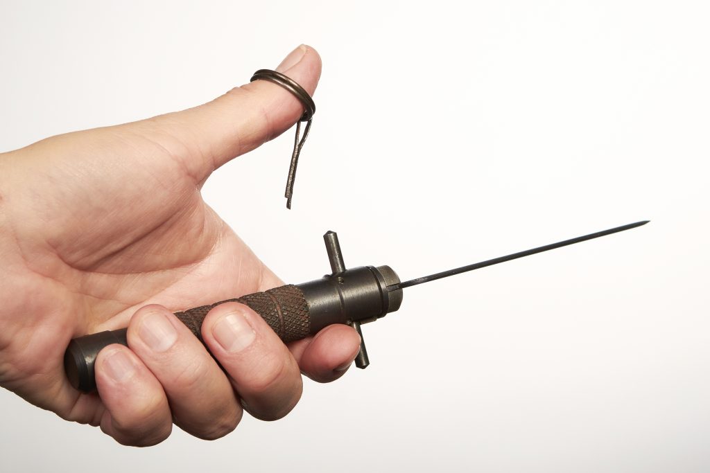 Ballistic Knife: Mechanisms, Uses, and Legal Considerations