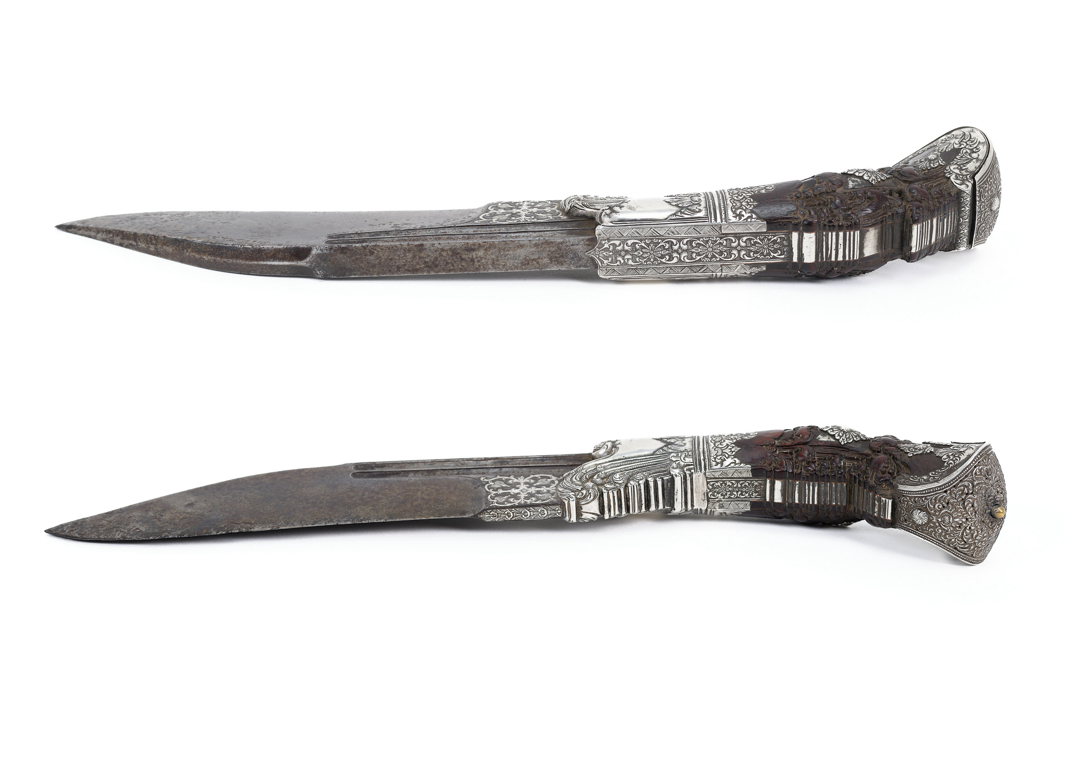 Types of Daggers – Styles, Designs, and Blades with Pictures